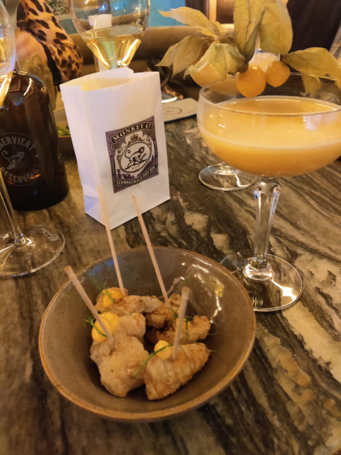 Willkommen im Kleinod am Ring – ein Mix aus American Bar, Dining und ...